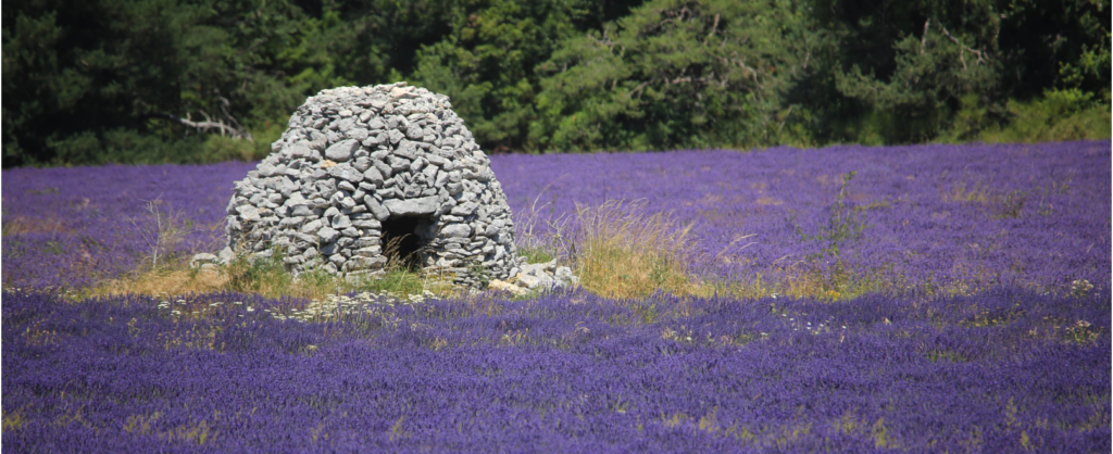 Provence's dry stone structures | Provence Guide